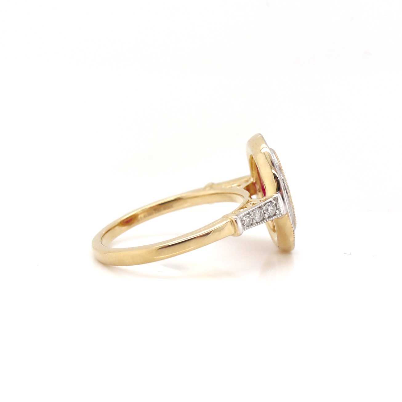 Lot 33 - 14CT Yellow Gold 1.63ct Ruby And Diamond